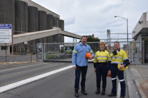 Minister visits Portland following big aluminium investment | Hamilton ...