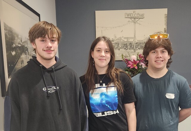 Coleraine business showcases art at opening | Hamilton Spectator