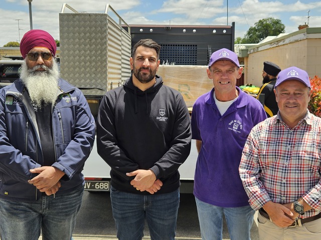 Teaming up for Christmas cheer | Hamilton Spectator